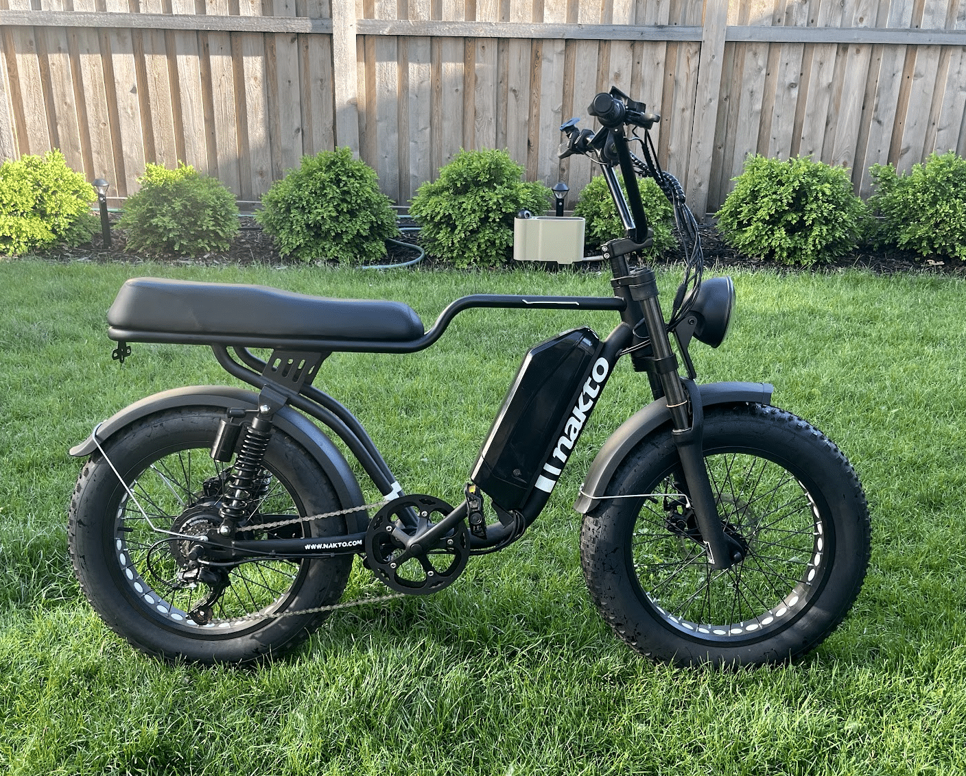 Nakto F2 Review - An Ebike That Looks Like A Motorcycle - Financial Panther